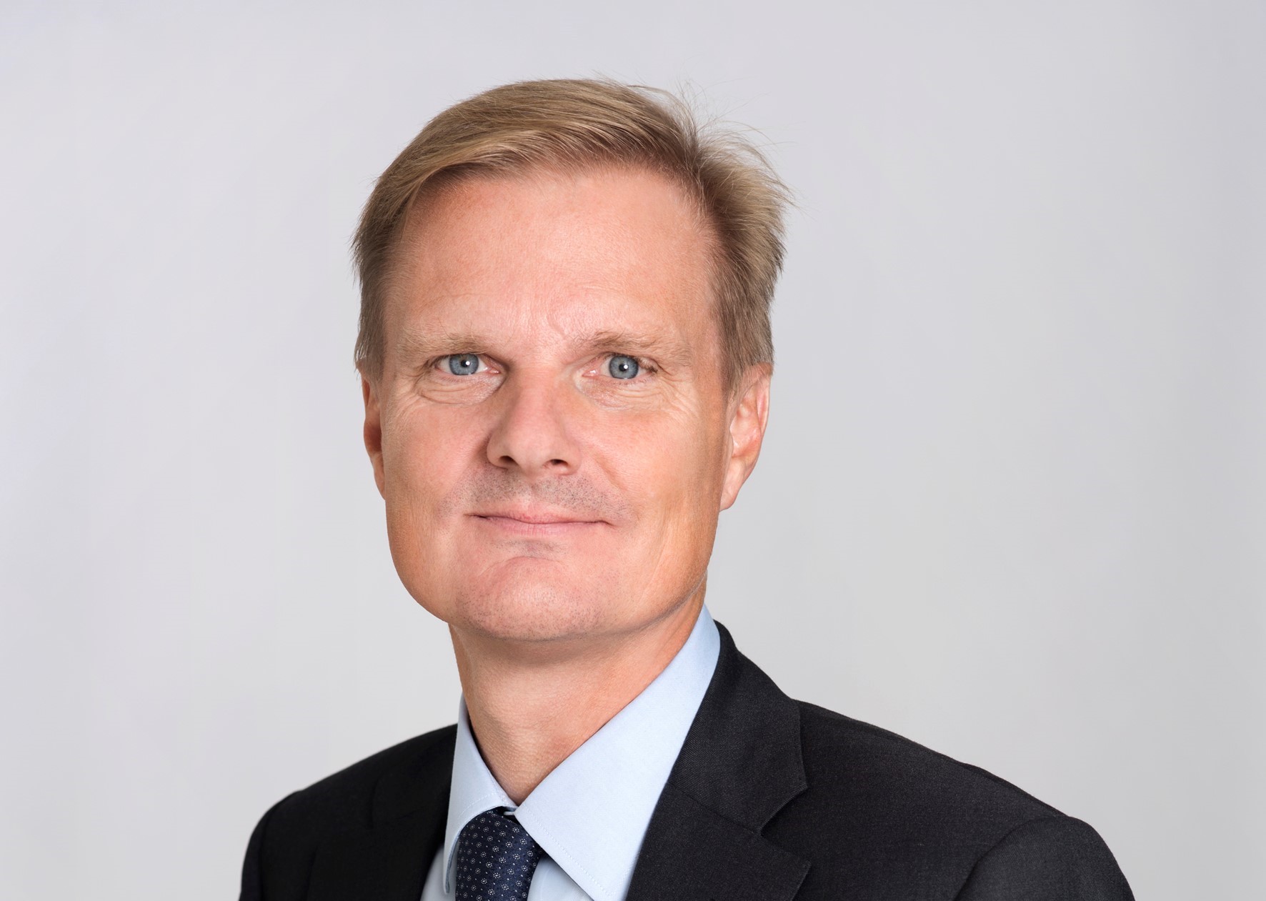 Konverentsil "Tuulelohe lend 2023" esineb Swedbank Grupi president ja ...